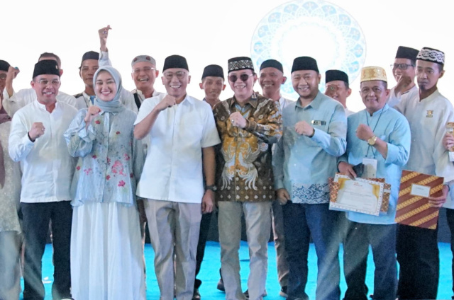 Gubernur Mirza Dan Wagub Jihan Buka Bersama Apindo Dan Relawan Sedulur Mirzani - Warta9.com